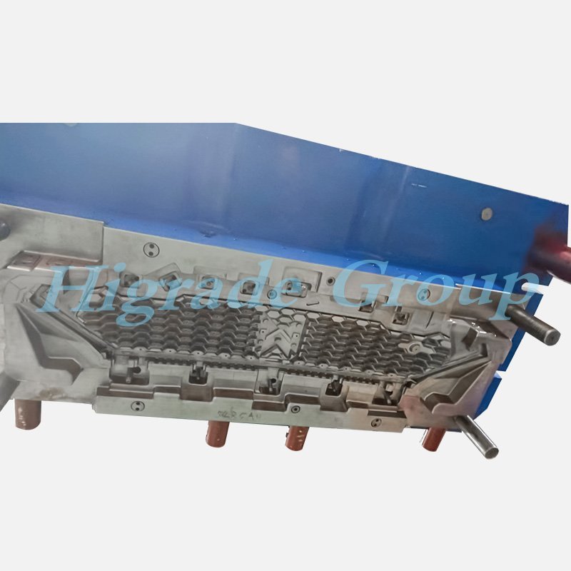 High Gloss Front_Grille_Body Injection Mold with metal powder